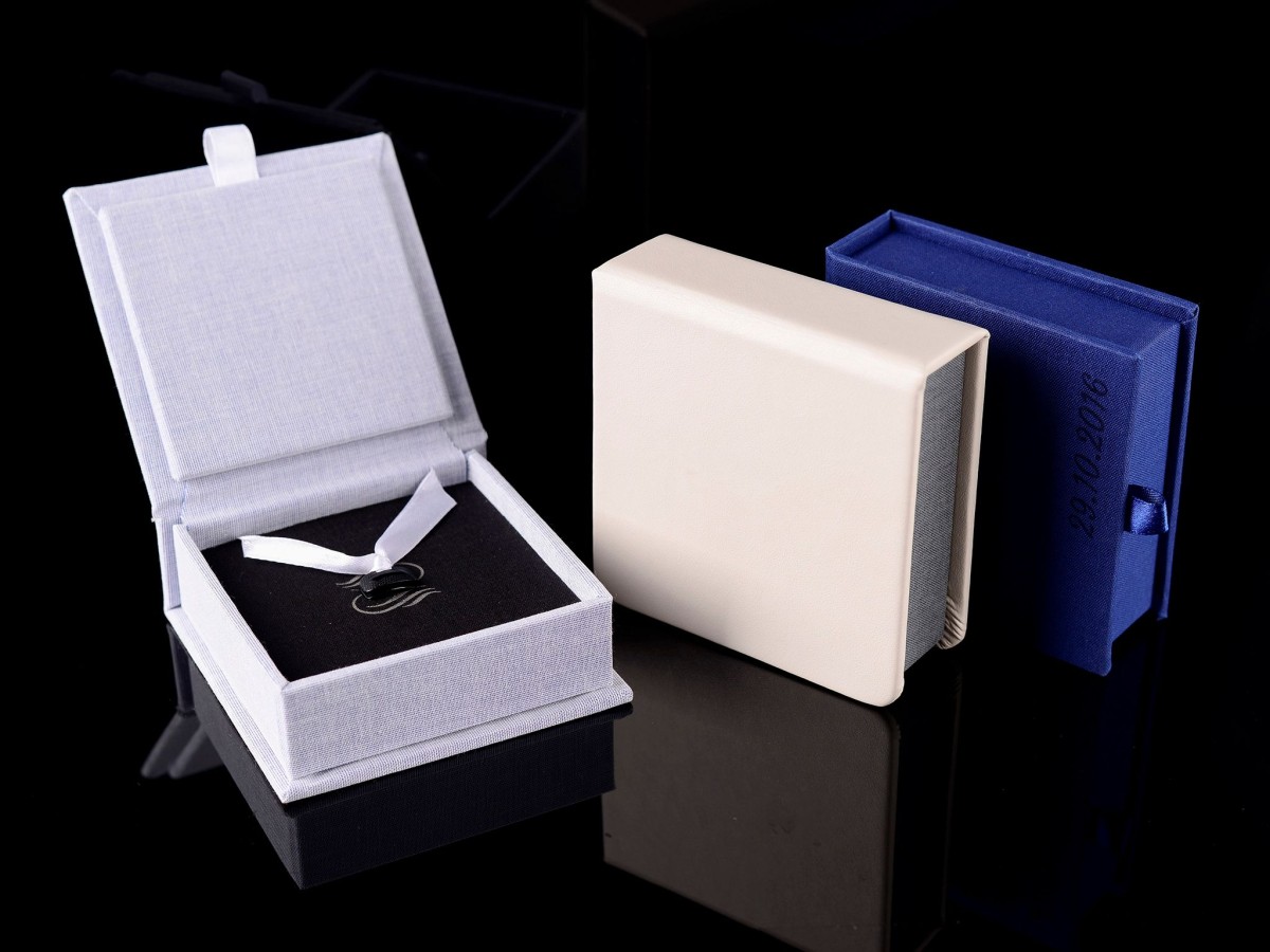 nPhoto Presents: A Sensible, Stylish Take on Digital - Our Memory Box