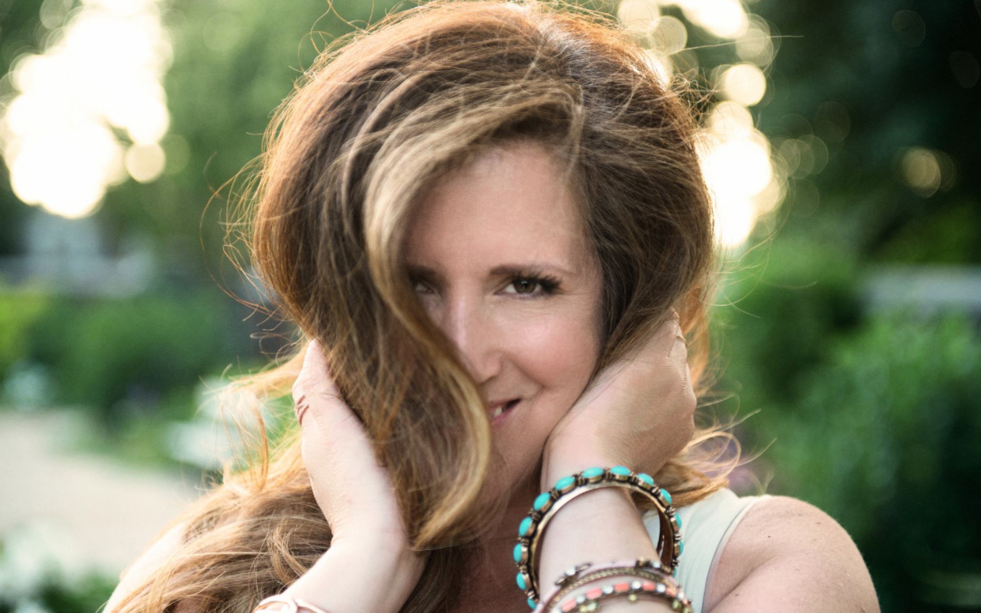 Interview with Elizabeth Craig